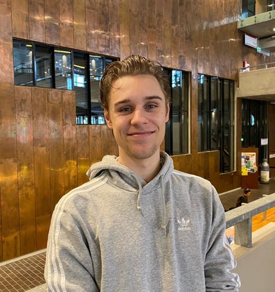 Timo koos na zijn bachelor rechten voor de master Geschiedenis - Vrije ...